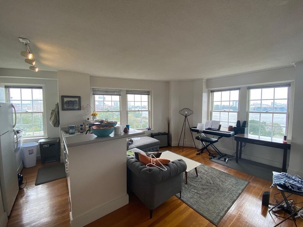 534 Beacon St Unit 1, Boston, MA 02215 - Condo for Rent in Boston, MA ...
