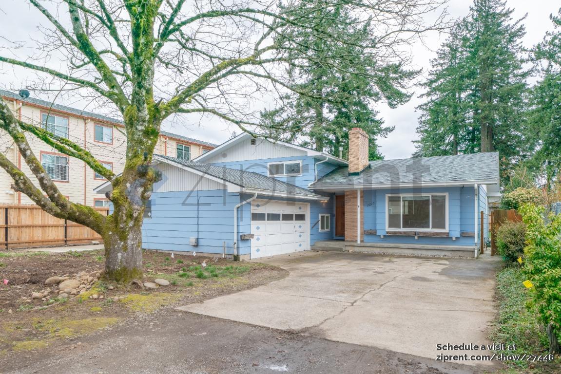 2235 SE 159th Ave, Portland, OR 97233 | Apartments.com