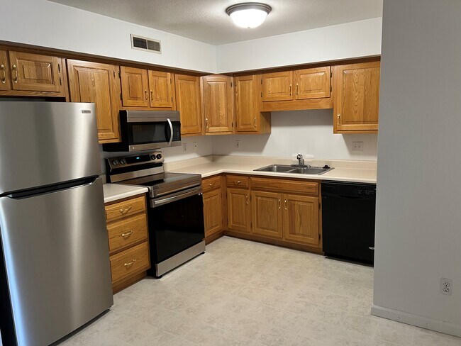 2474 N Florian - Apartments in Decatur, IL | Apartments.com
