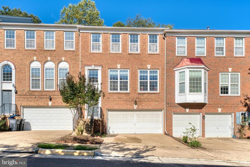 4002 Timber Oak Trl, Fairfax, VA 22033 - Townhome Rentals in Fairfax VA ...
