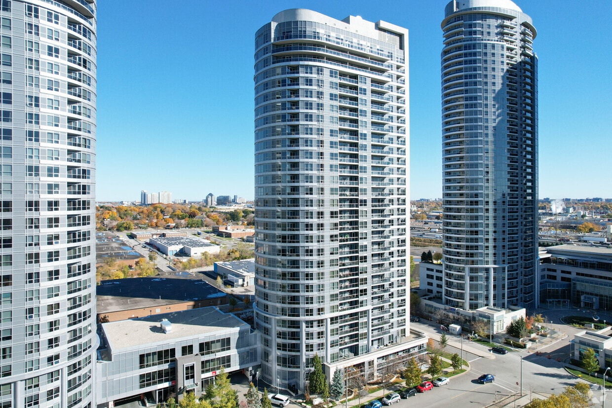 151 Village Green Sq, Toronto, ON M1S 0G5 Apartments - 151 Village ...