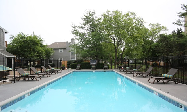 Corinth Paddock Apartments - Prairie Village, KS | Apartments.com