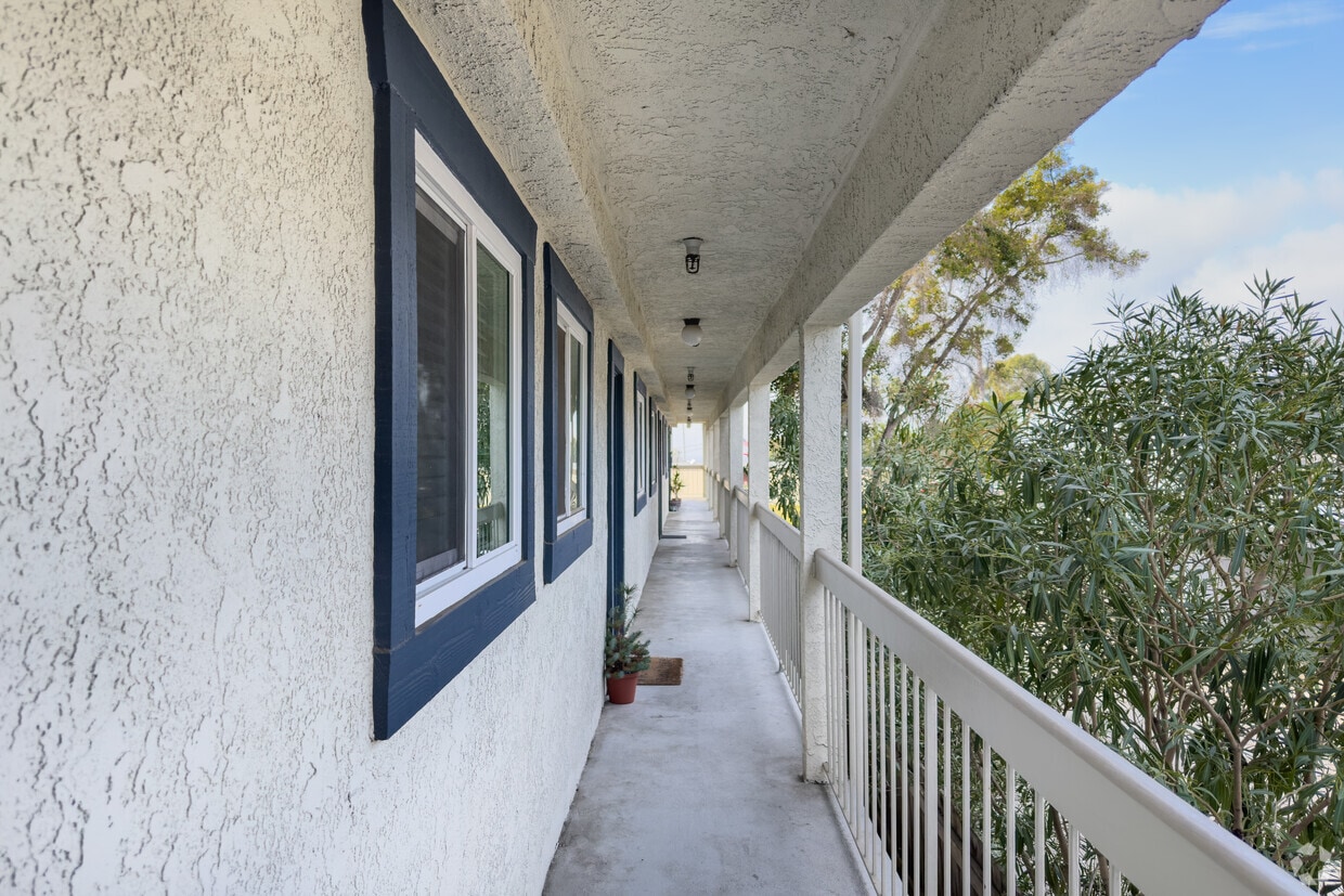 High Tide - 3206 Avenida Del Presidente San Clemente, CA 92672 ...