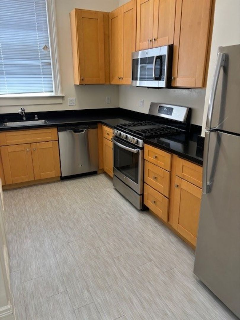 2861 Webster St Unit 2861 #14, San Francisco, CA 94123 - Room for Rent ...