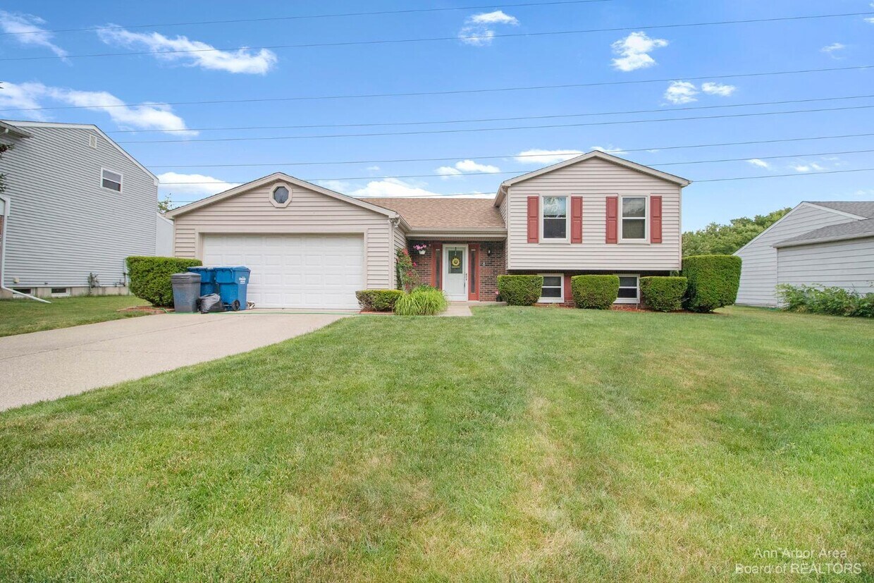 2899 Foster Ave, Ann Arbor, MI 48108 - House Rental in Ann Arbor, MI ...