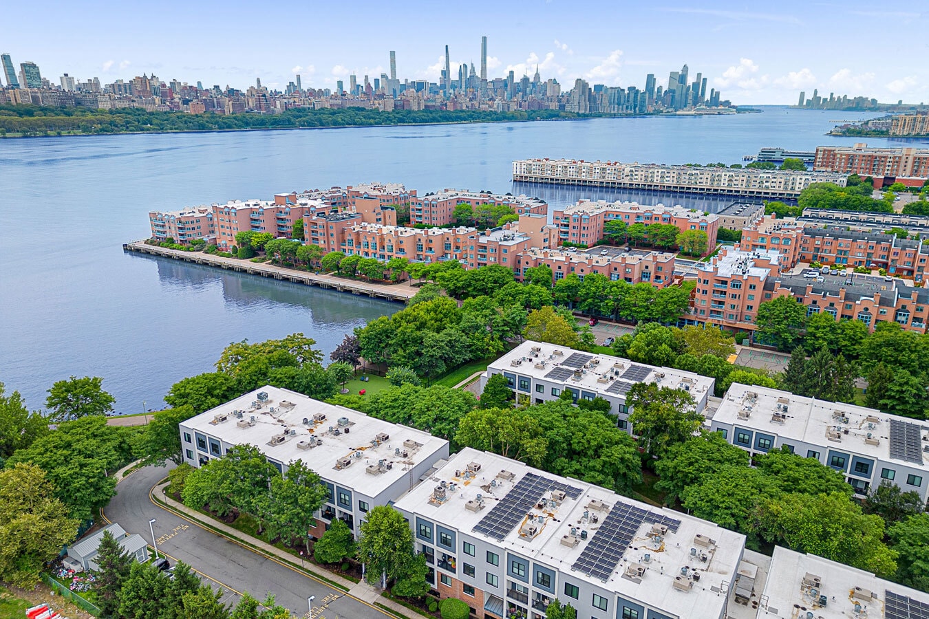 River Club Apartments - 105 Light House Ter Edgewater, NJ 07020 ...