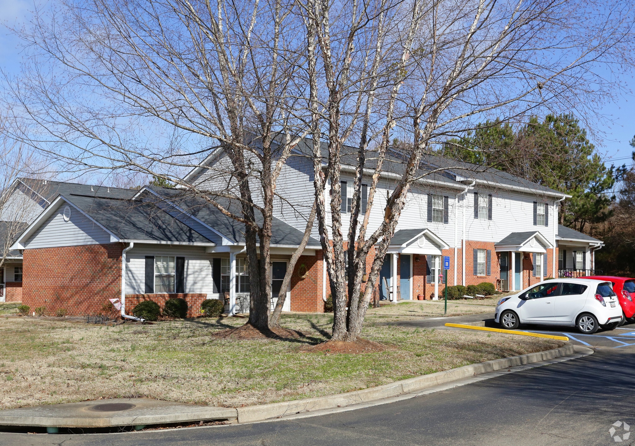 Brooks Run - 1600 E Church St Jasper, GA 30143 | Apartments.com
