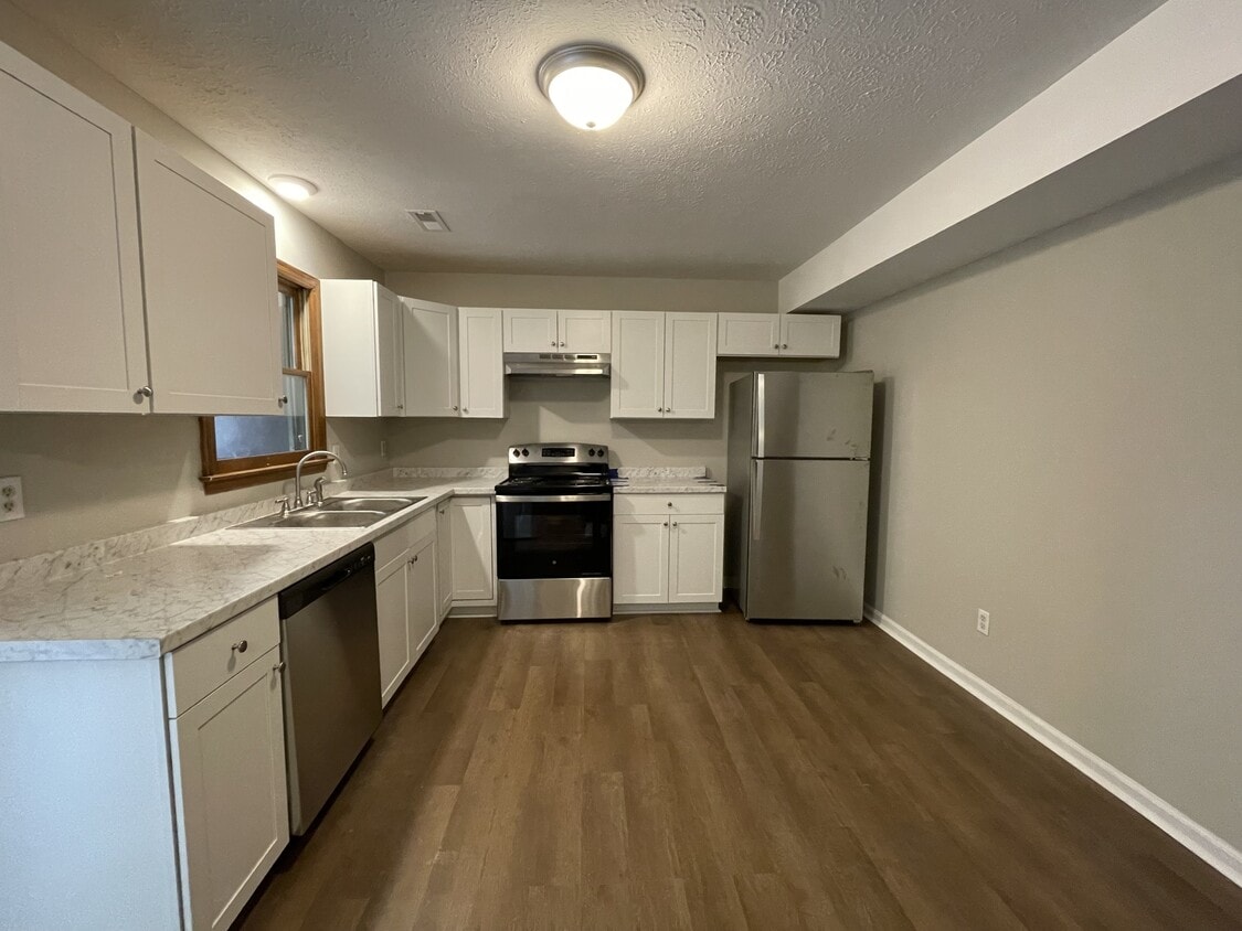 158 Cedar Crest Dr, Madison Heights, VA 24572 - Townhome Rentals in ...