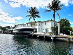 Bel Lido Isle Apartments for Rent with Hardwood Floors - Highland Beach ...