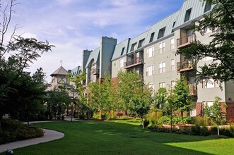 808 Berry Place Rentals - Saint Paul, MN | Apartments.com