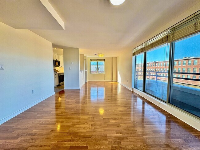 183 Oak St Unit 501, Newton, MA 02464 - Condo for Rent in Newton, MA ...