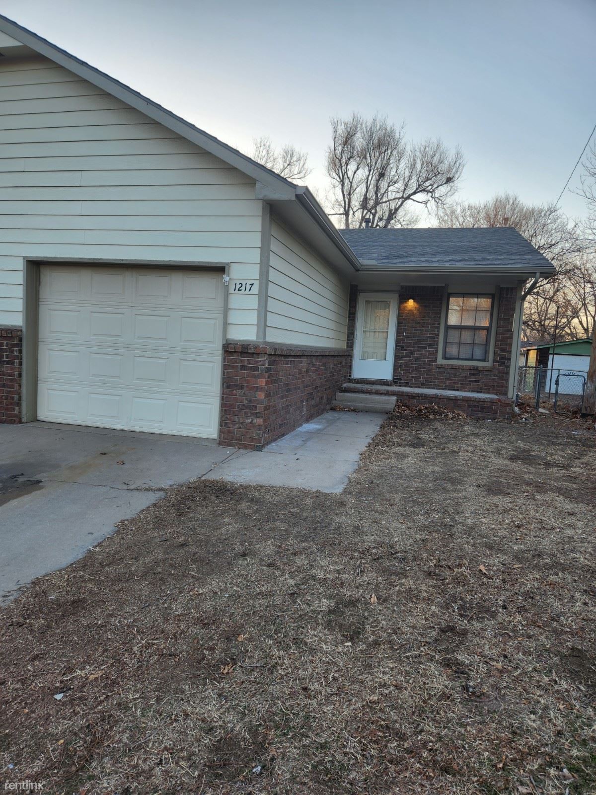 1217 N Smith St, Wichita, KS 67212 - Townhome Rentals in Wichita KS ...