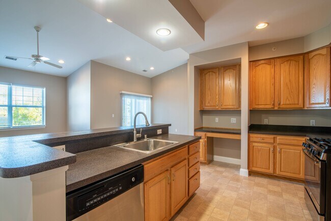 Liberty Commons Apartments - 62 MacArthur Cir South Portland, ME ...