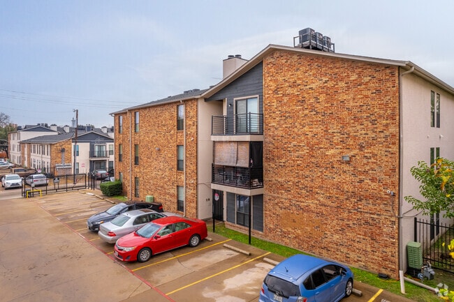 The Oaks - Apartments in Dallas, TX | Apartments.com