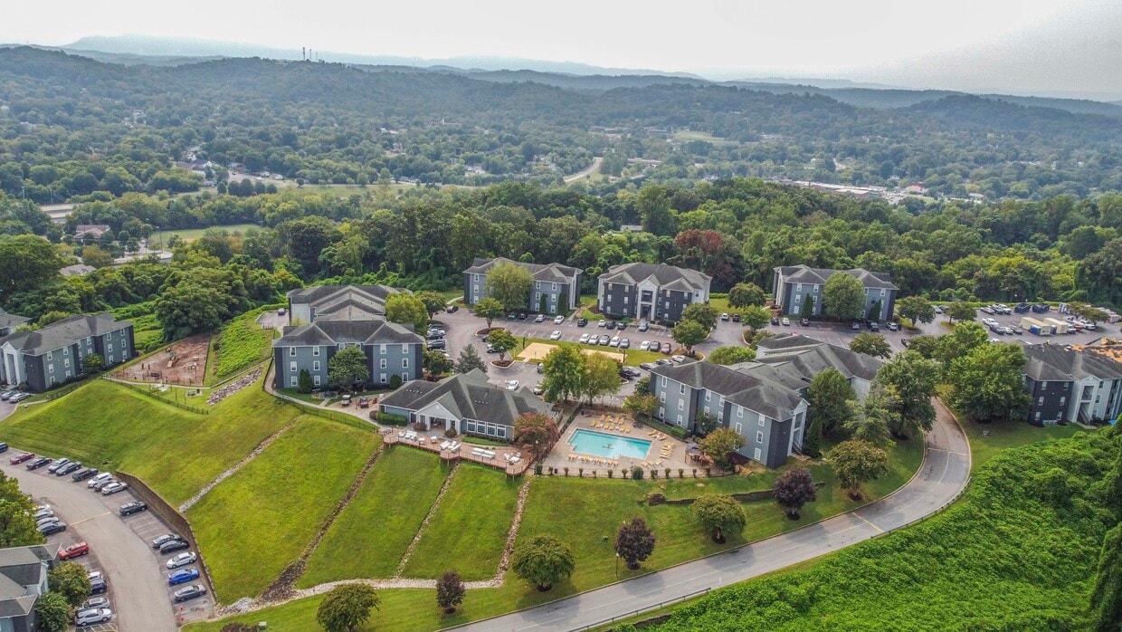 Heights of Knoxville - 1319 Knotty Pine Way Knoxville, TN 37920 ...