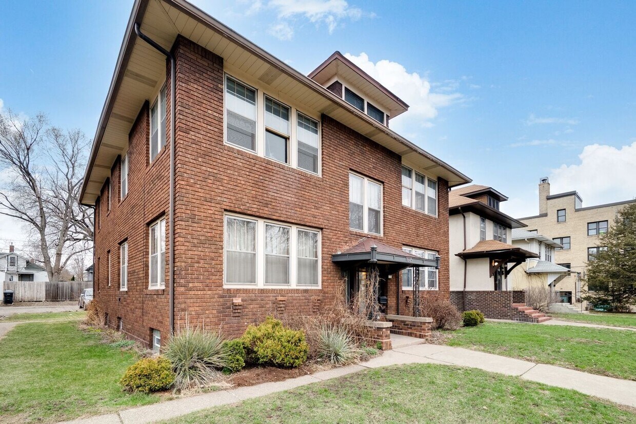 1605 Charles Ave Unit #3, Saint Paul, MN 55104 - Room for Rent in Saint ...