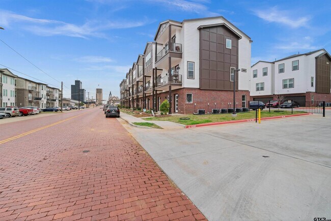 538 W Erwin St, Tyler, TX 75702 - Townhome Rentals in Tyler TX ...