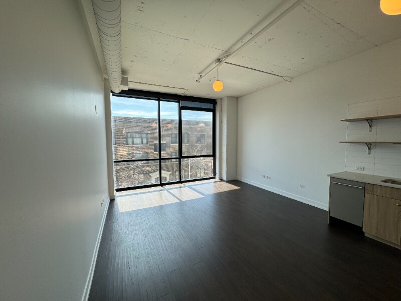 5060 N Broadway Unit 351, Chicago, IL 60640 | Apartments.com