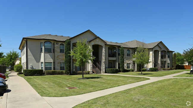 The Cove At Saddle Creek Apartments
