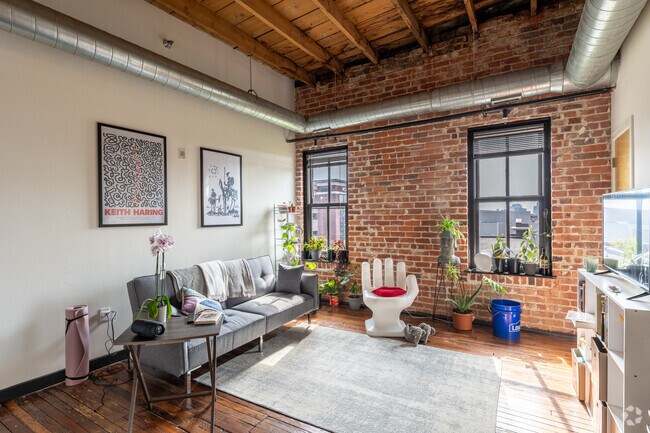 The Fan Apartments for Rent with Wheelchair Access - Richmond, VA ...