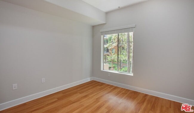 346 Hauser Blvd Unit 2-117, Los Angeles, CA 90036 - Condo for Rent in ...