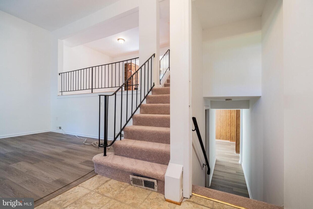 9215 BURKE, Springfield, VA 22015 - Townhome Rentals in Springfield VA ...