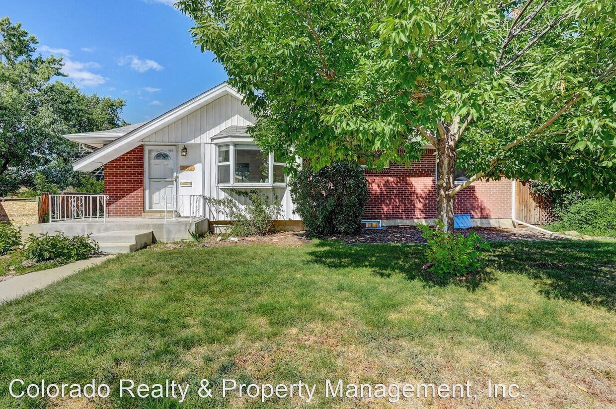 2435 E Maplewood Ave, Centennial, CO 80121 - House Rental in Centennial ...