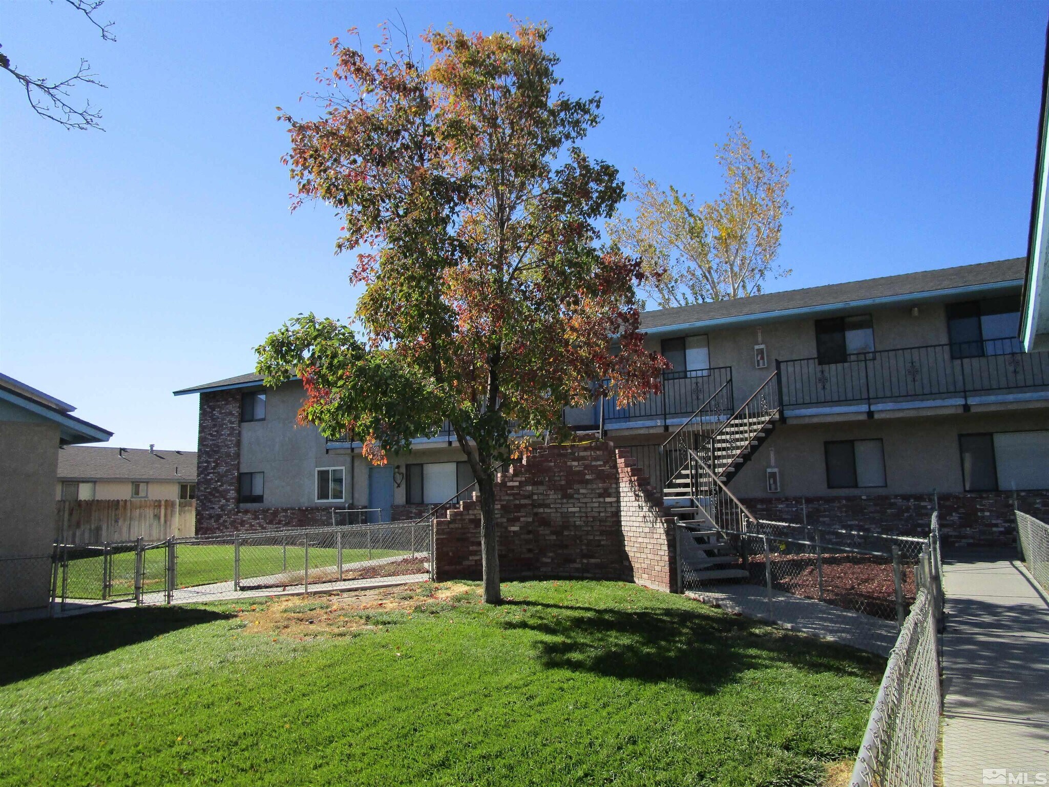 427 N Taylor St, Fallon, NV 89406 - Townhome Rentals in Fallon NV ...
