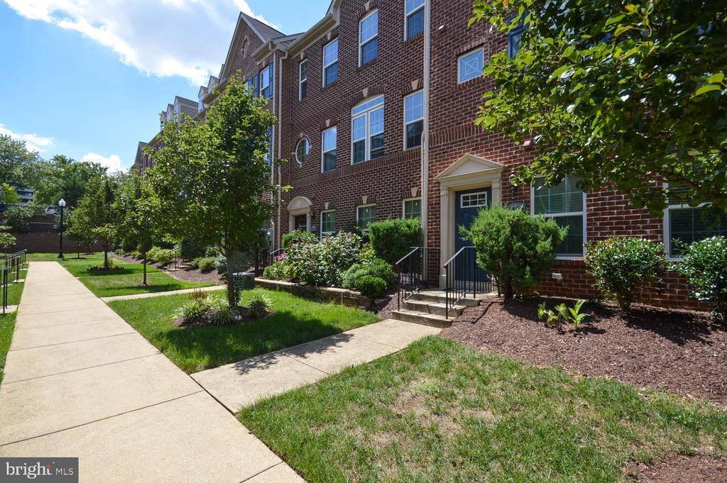 2464 Baldwin Cres NE, Washington, DC 20018 - Townhome Rentals in ...