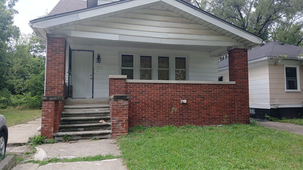 14151 Minock St, Detroit, MI 48223 - House Rental in Detroit, MI ...