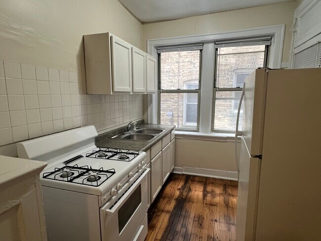 4949 N Whipple St Unit 1E, Chicago, IL 60625 - Condo for Rent in ...