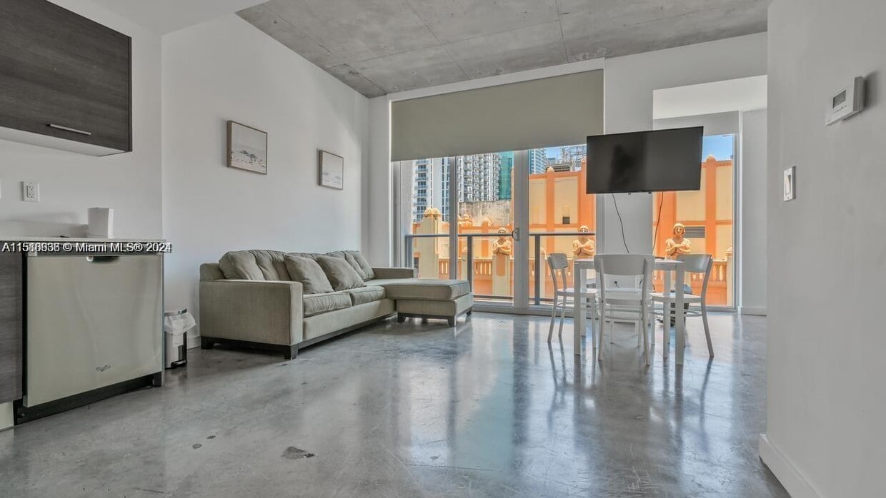 151 SE 1St St Unit 1403, Miami, FL 33131 - Condo for Rent in Miami, FL | Apartments.com