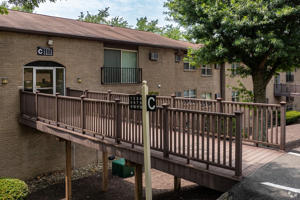 Timber Ridge Apartments - 115 Timber Ridge Ct New Stanton, PA 15672 ...