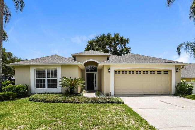 Spring Ridge Apartments for Rent with Extra Storage - Apopka, FL ...