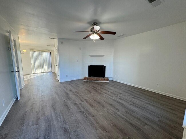 1585 Springleaf Ct SE, Smyrna, GA 30080 - Townhome Rentals in Smyrna GA ...