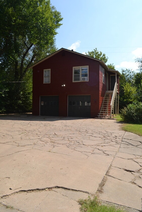 1640 N Holyoke St Unit 1640 N. Holyoke, Wichita, KS 67208 - Room for ...