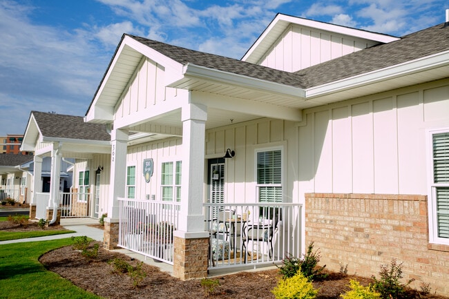 Apartments for Rent with High Ceilings Near White Columns | Apartments.com