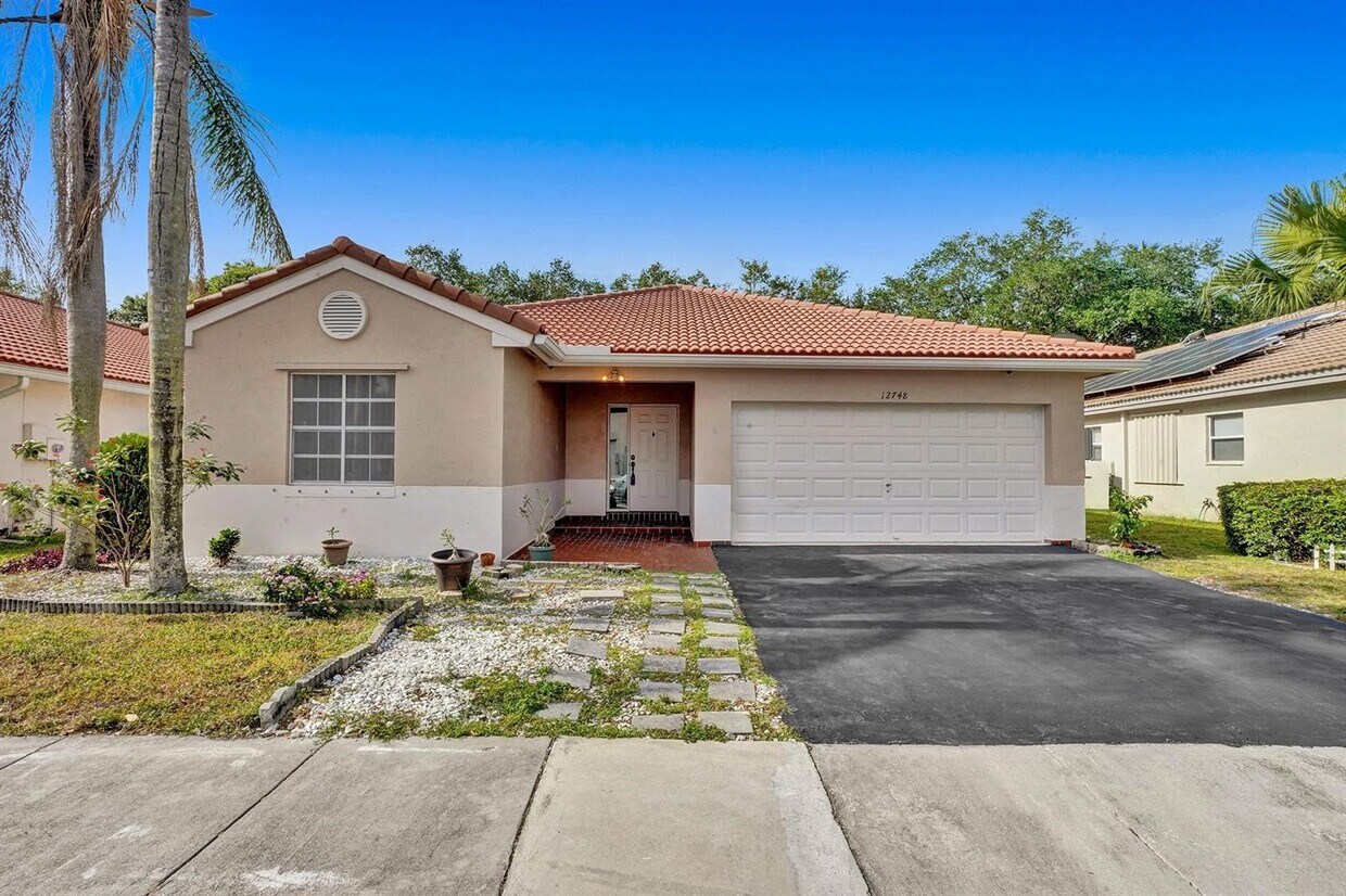 12748 NW 11th Ct, Sunrise, FL 33323 - House Rental in Sunrise, FL ...