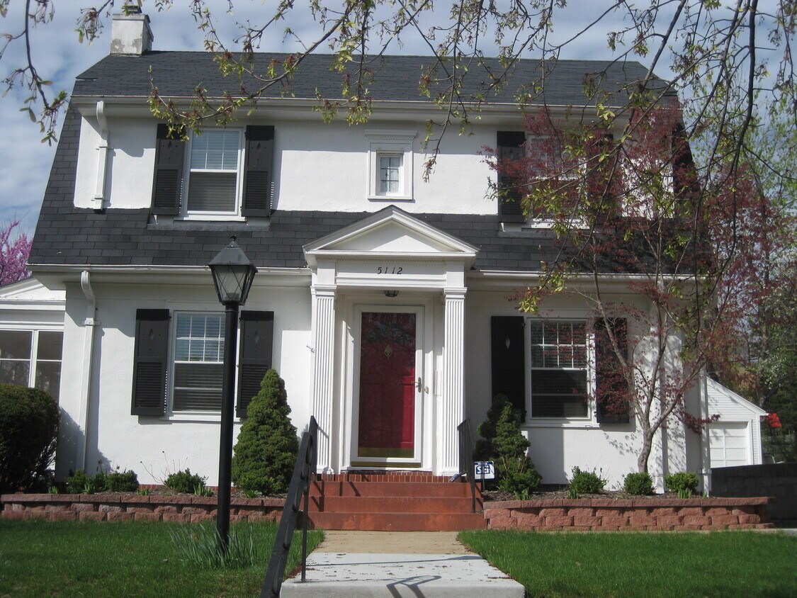 5112 Nicholas St, Omaha, NE 68132 - House Rental in Omaha, NE ...