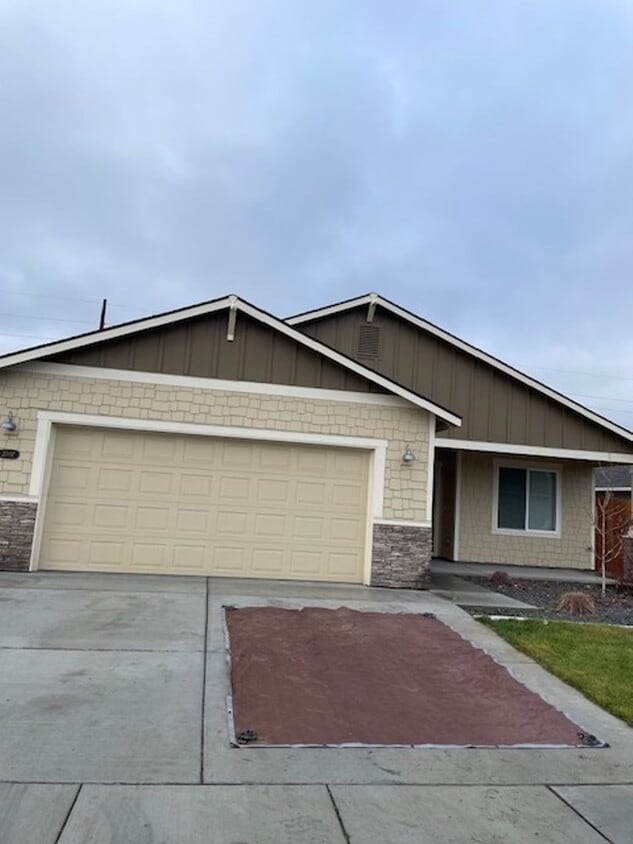 2007 NW 6th St, Hermiston, OR 97838 - House Rental in Hermiston, OR ...