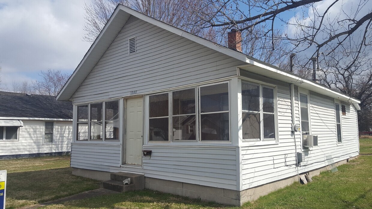 1000 N 11th St, Herrin, IL 62948 - House Rental in Herrin, IL ...