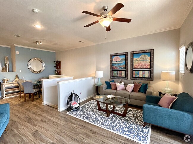 Canyons at Stone Oak Apartments for Rent with a Walk-In Closet - San ...