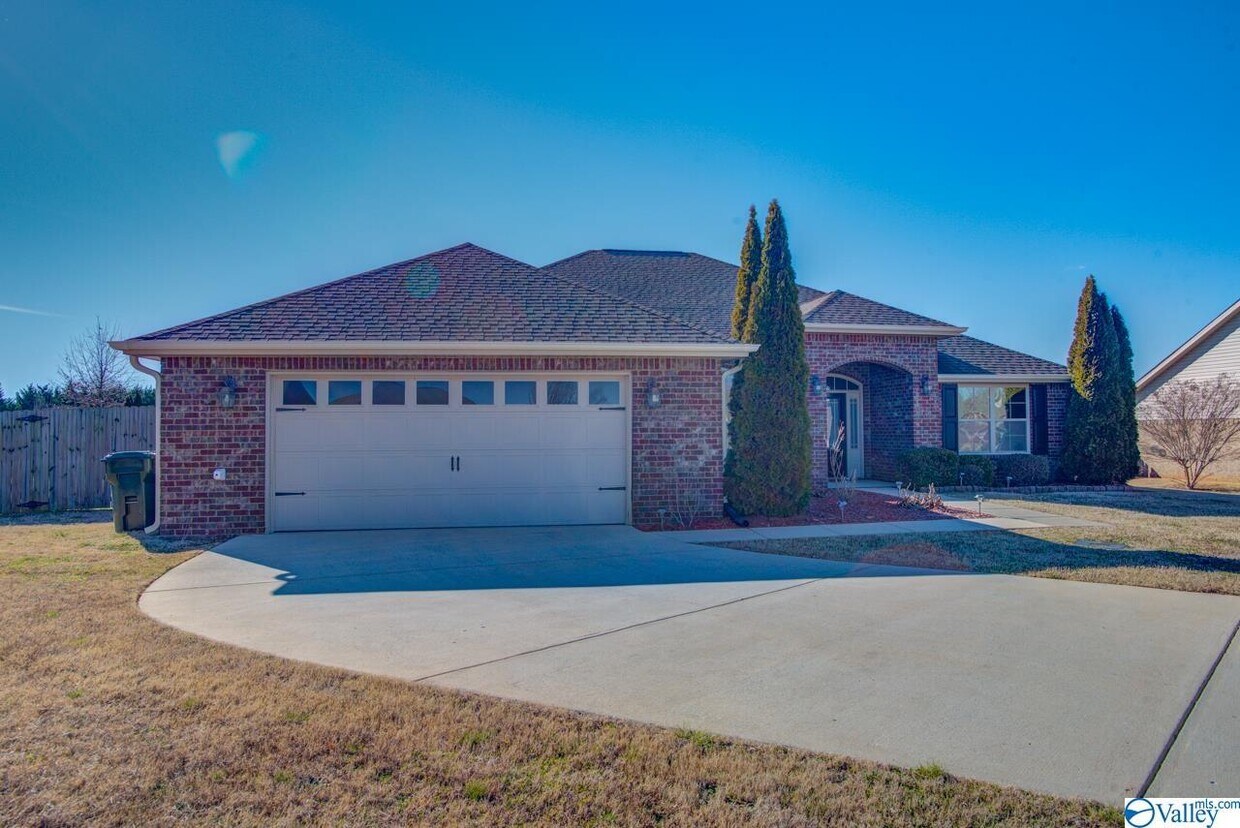 13563 Rising Run Circle, Athens, AL 35613 - House Rental in Athens, AL ...