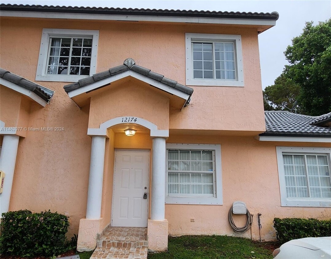 12174 SW 143rd Ln, Miami, FL 33186 - Townhome Rentals in Miami FL ...