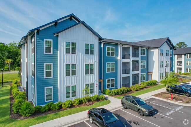 Broadstone Ingleside - 8400 Palmetto Commerce Pky Ladson, SC ...