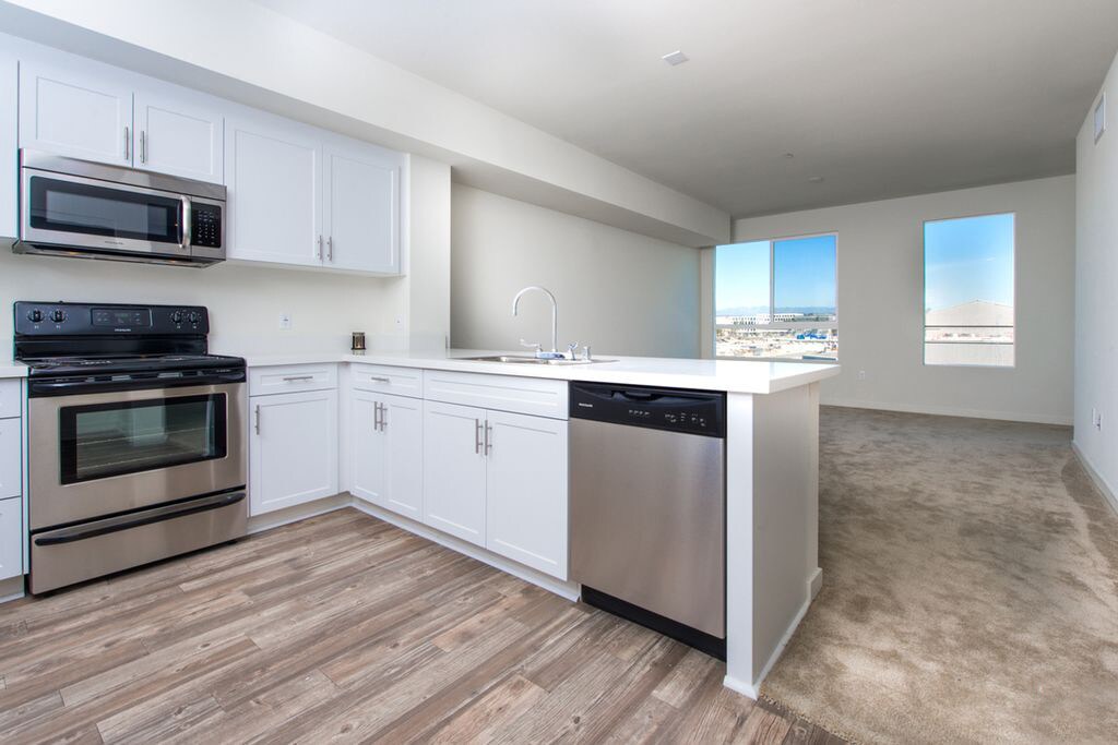 12655 Bluff Creek Dr Unit 203, Los Angeles, CA 90094 - Condo for Rent ...