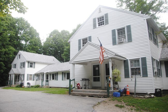 59 E Arlington Rd, Arlington, VT 05250 Apartments - Arlington, VT ...