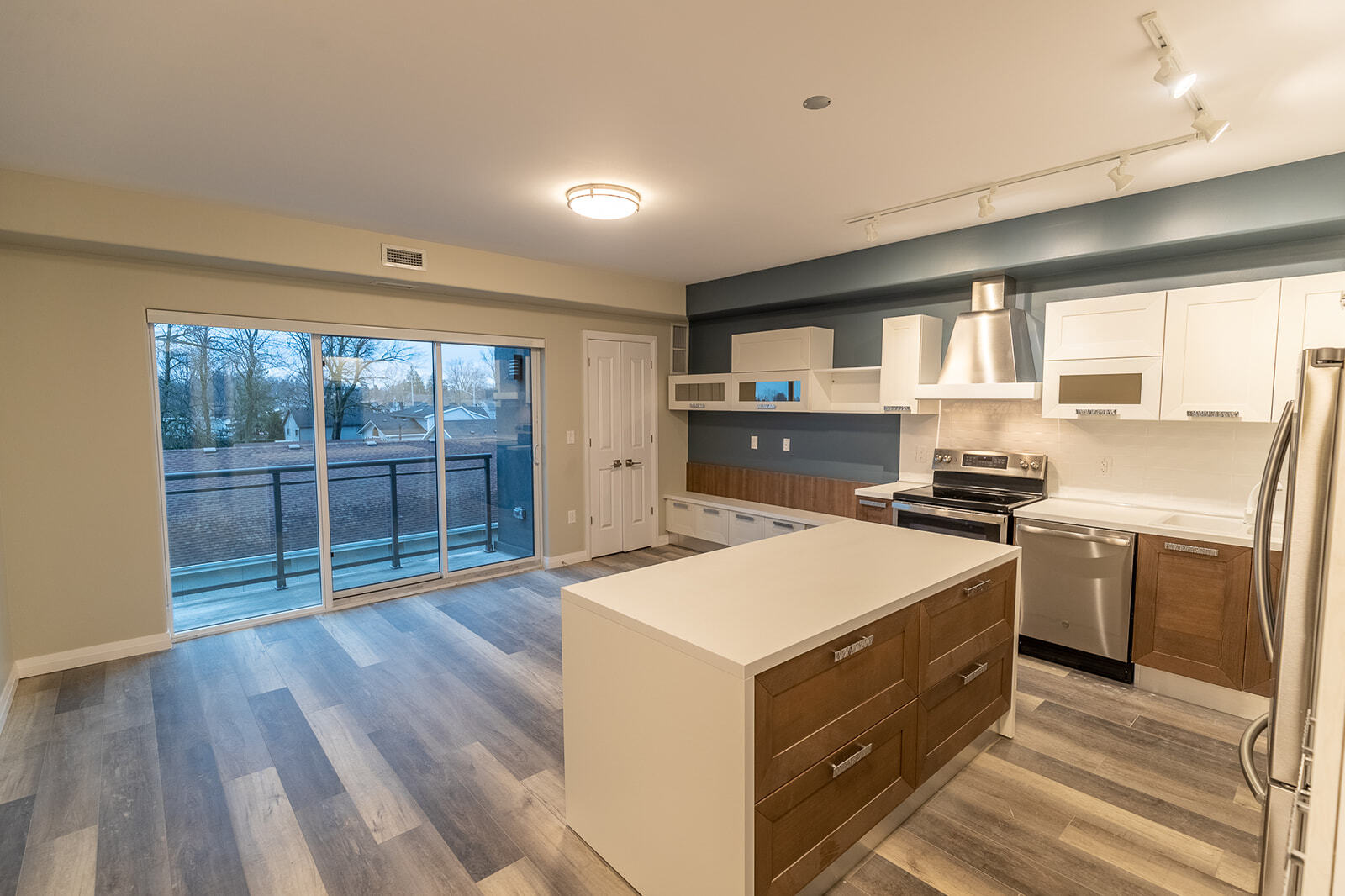 6479 Montrose Rd, Niagara Falls, ON L2H 1M1 Apartments - 6479 Montrose ...