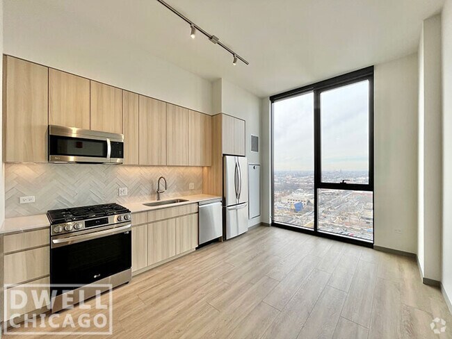 Best Luxury Tri-Taylor Studio Apartments for Rent - Chicago, IL ...