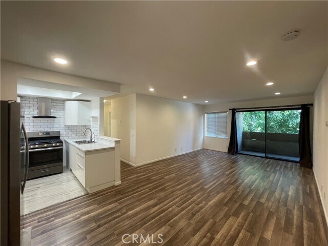 600 W 3rd St Unit B302, Santa Ana, CA 92701 - Condo for Rent in Santa ...